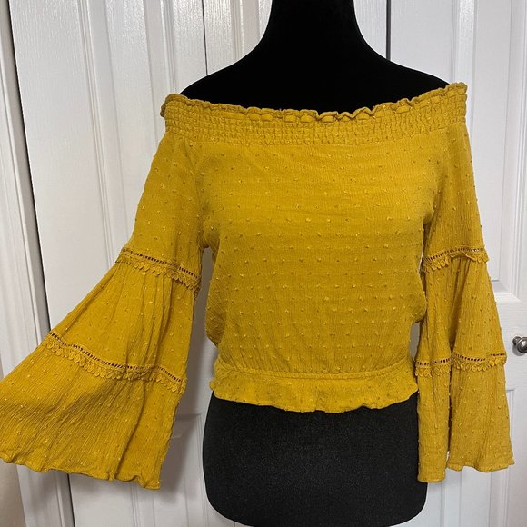 Lulus | Tops | Lulus Yellow Bell Sleeve Bohemian Blouse Womens Xs Off ...